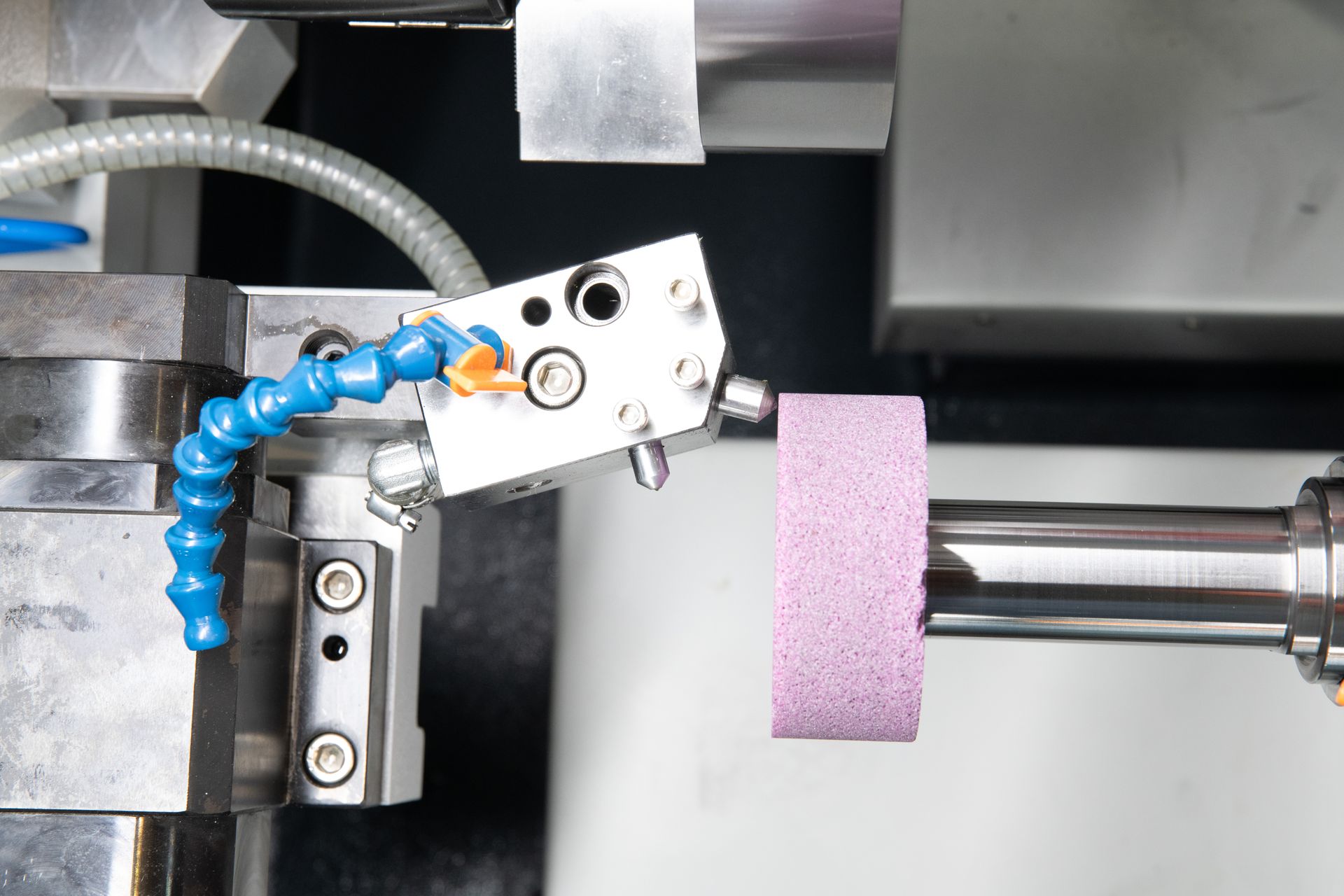 Traditional vs NC vs CNC Grinding Machines | Key Differences Explained